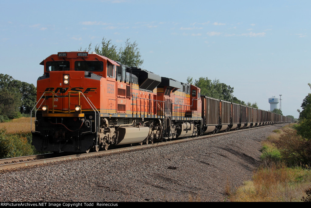 BNSF 8599